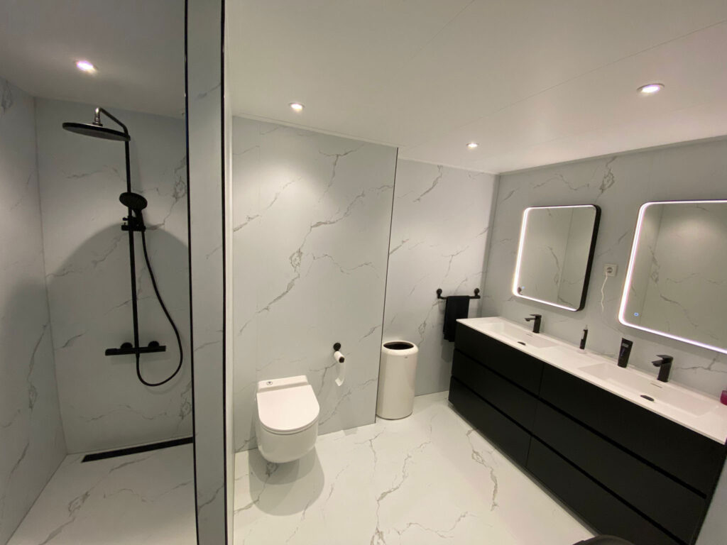 AKU Panelen EPS - ook voor Buitengebruik. Houtlook Optiek